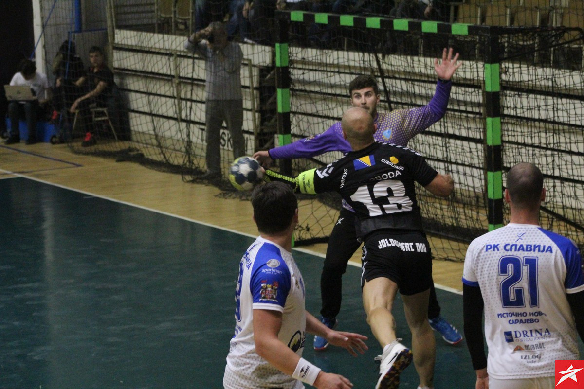 Golman Slavije karijeru nastavlja u Francuskoj - SportSport.ba Golman Slavije karijeru nastavlja u Francuskoj - SportSport.ba